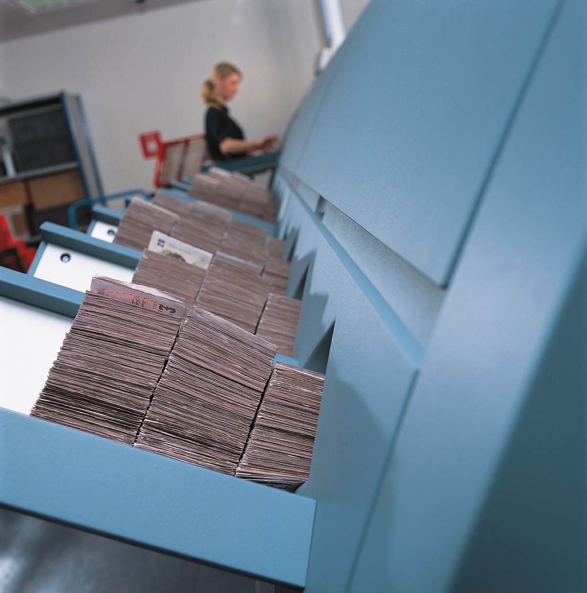 Cash Collection Services: Cash in Transit & Money Processing - Brink's ...